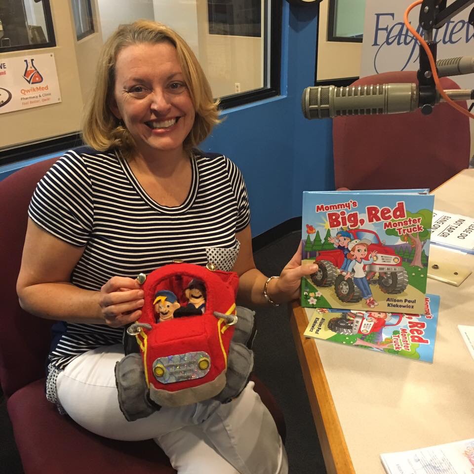 Small Business Spotlight with Goldy – Hodge Podge Podcast and Blog